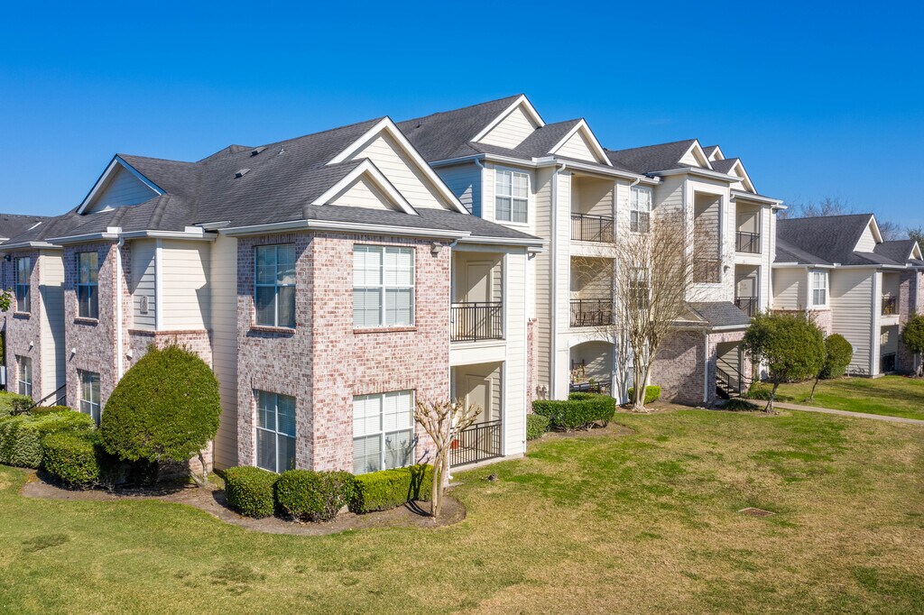 Mirabella | Houston, TX Apartments