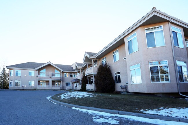 2102-2122 Patterson Vw SW Apartments | Calgary, AB Apartments For Rent