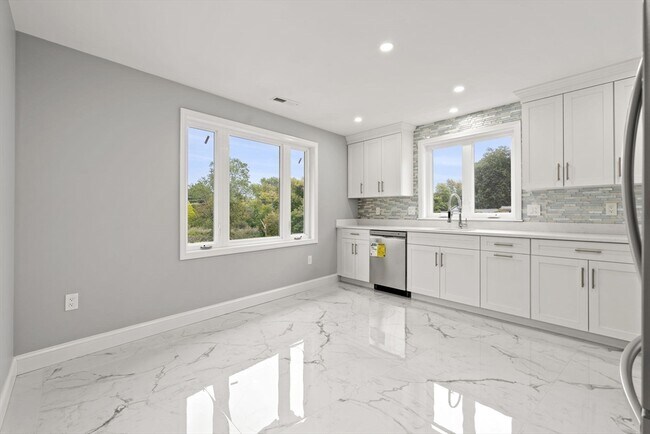 41 Andover St | Rentals in Peabody, MA