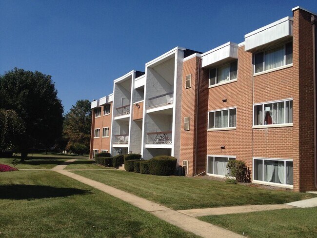 The Yorklyn Apartments and Townhomes | York, PA Apartments