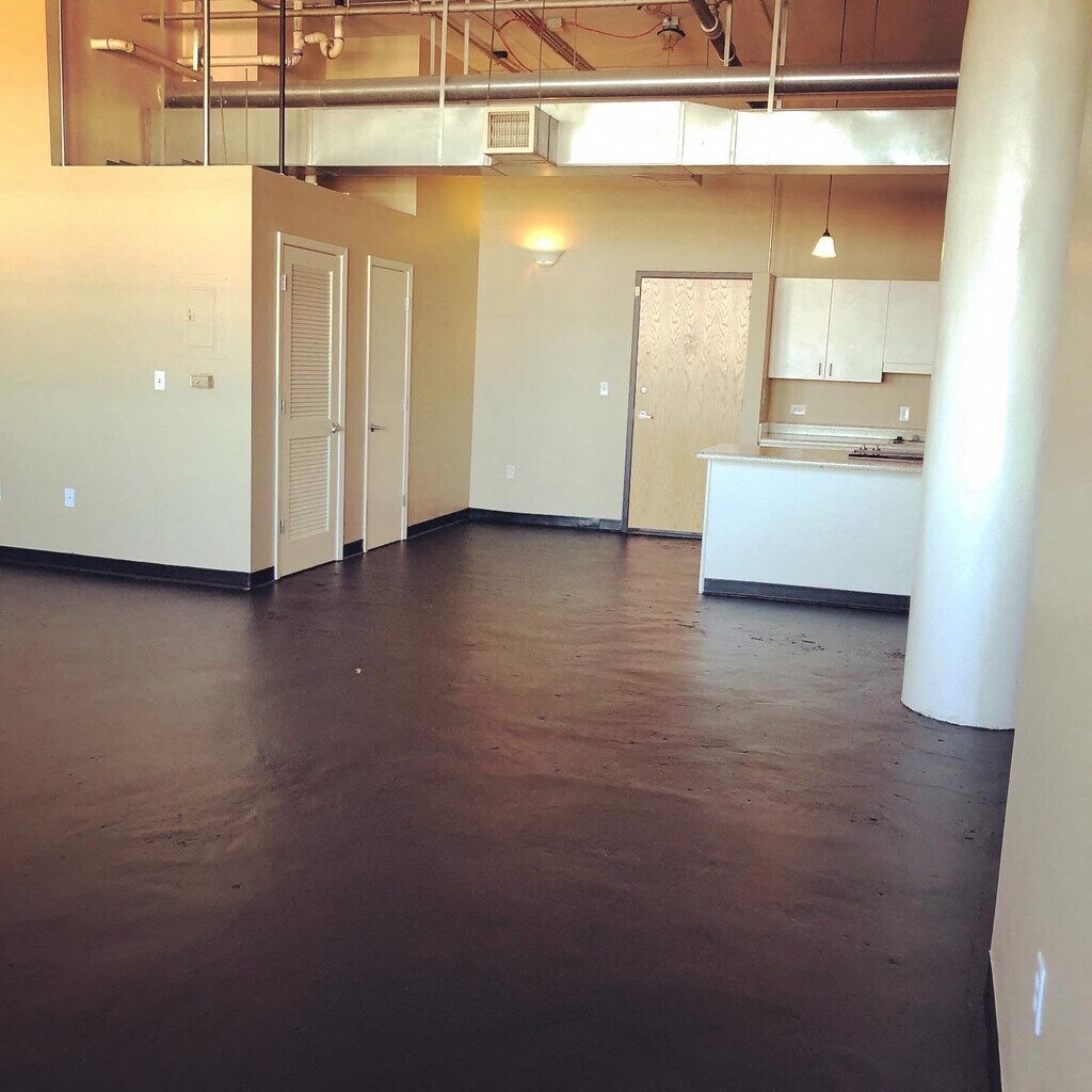 Block 2 Lofts Apartments in Little Rock, AR | ApartmentHomeLiving.com