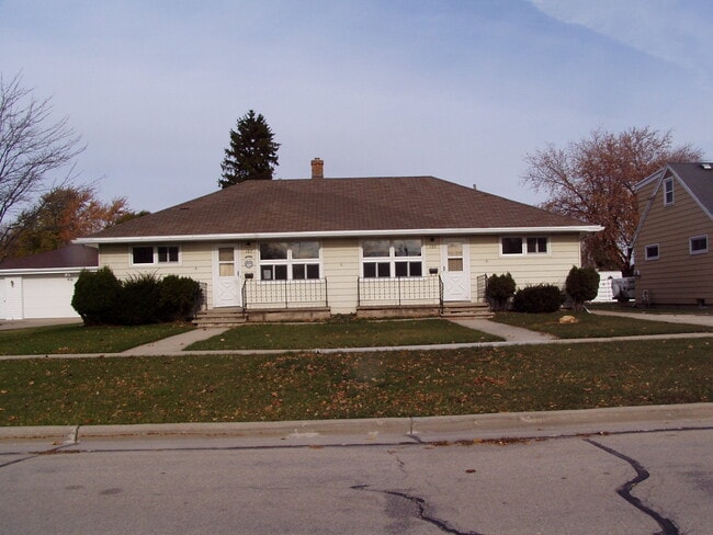 127 Langley Blvd | Rentals in Neenah, WI 127 Langley Blvd | Rentals in Neenah, WI