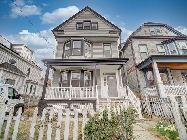 33 Duer Pl, Unit 2 | Rentals in Weehawken, NJ