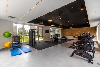Resia Golden Glades Apartments in Miami, FL | ApartmentHomeLiving.com