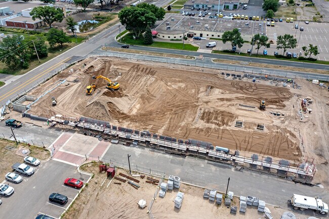 The Eddi | Edina, MN Apartments For Rent