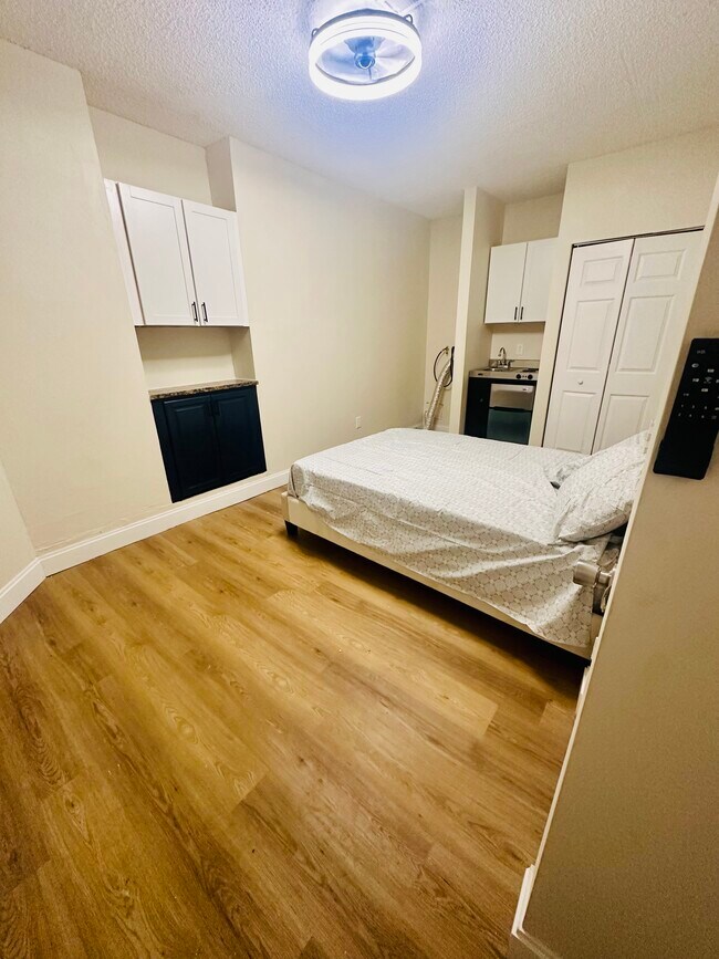 7701 SW 8th St | Rentals in North Lauderdale, FL
