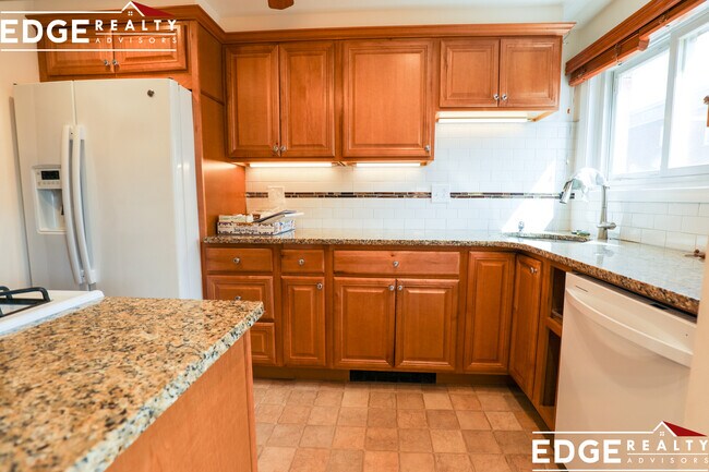 85 Spring St | Rentals in Watertown, MA