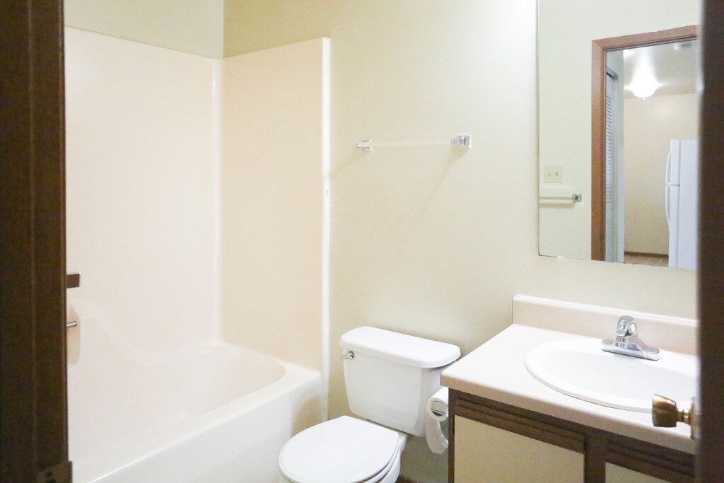 Timber Ridge Apartments in Hillsboro, MO | ApartmentHomeLiving.com