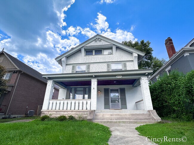 3555 Edwards Rd | Rentals in Cincinnati, OH
