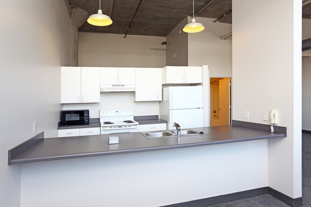Crescent Lofts | Davenport, IA Apartments
