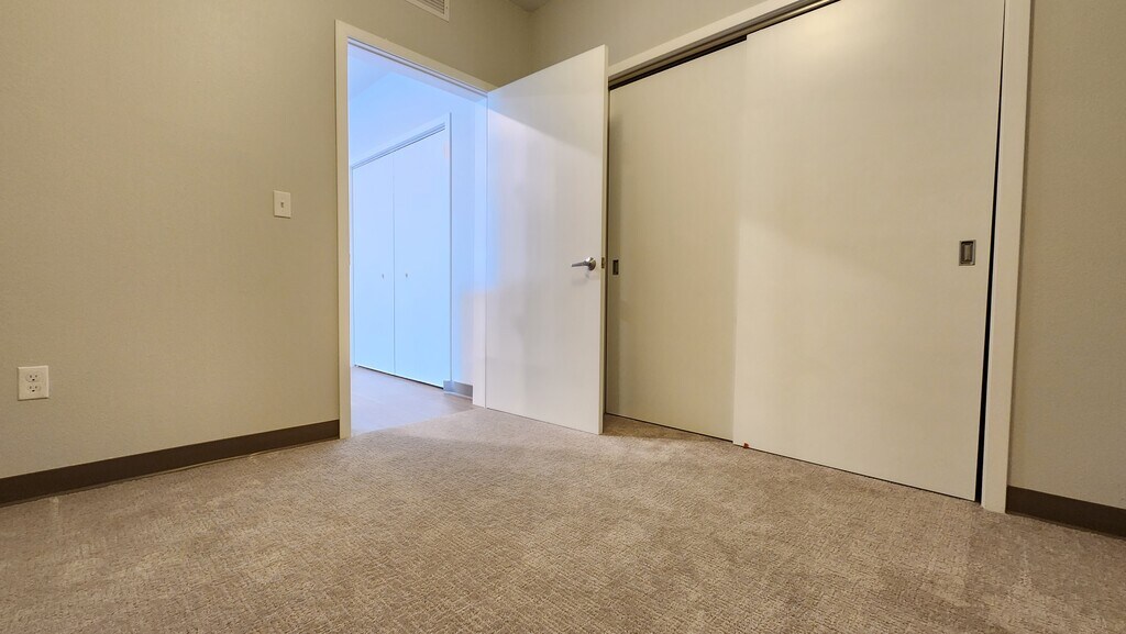 Residence at Discovery Square | Rochester, MN Apartments