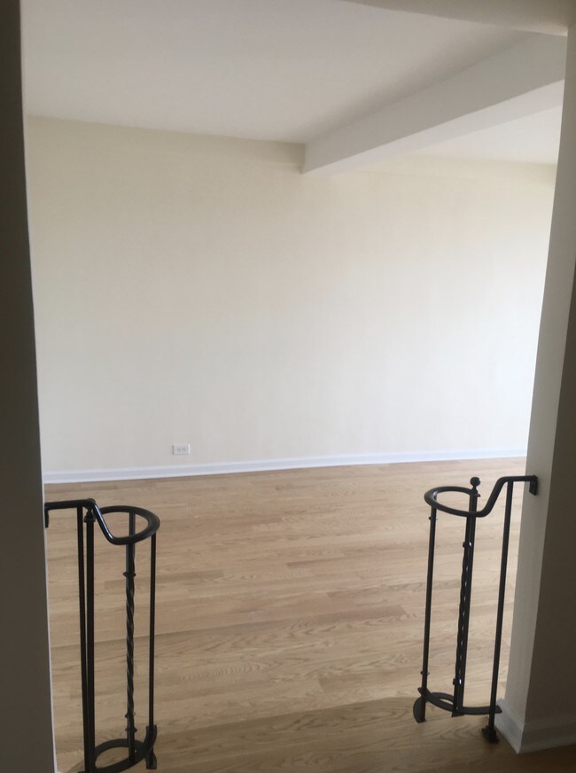 900 Grand Concourse | Rentals in Bronx, NY