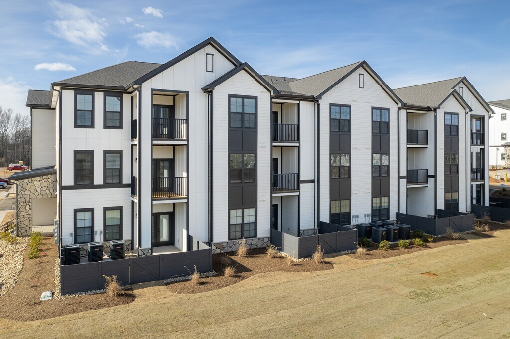 Evolve at Homestead Apartments in Greenville, SC | ApartmentHomeLiving.com