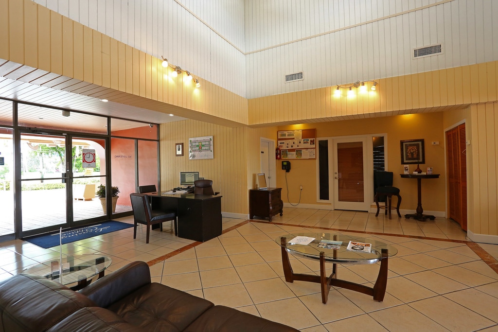 Inverrary 441 Apartments | Fort Lauderdale, FL Apartments