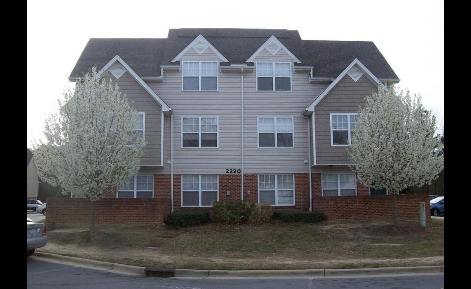 Carolina Creek | Greenville, NC Apartments
