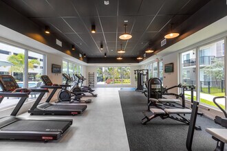 Resia Golden Glades Apartments in Miami, FL | ApartmentHomeLiving.com