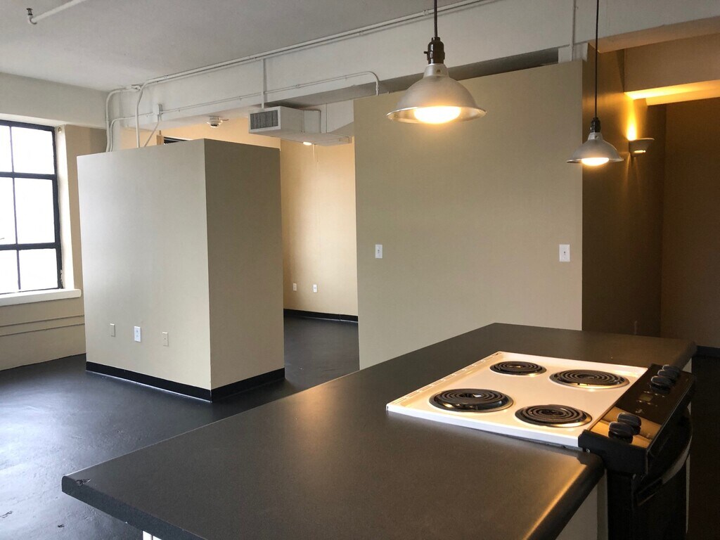 Block 2 Lofts | Little Rock, AR Apartments