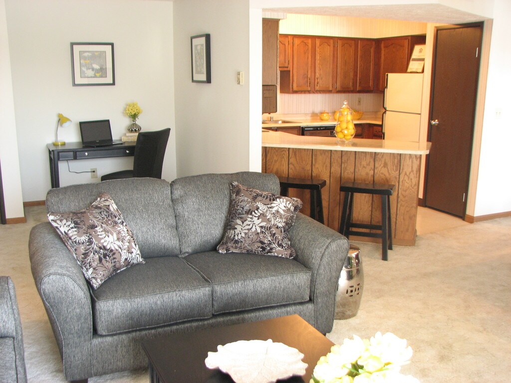 Devou Village | Fort Wright, KY Apartments