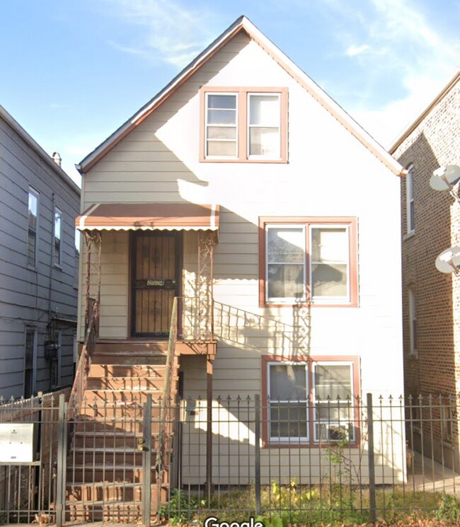2524 W 45th Pl | Rentals in Chicago, IL