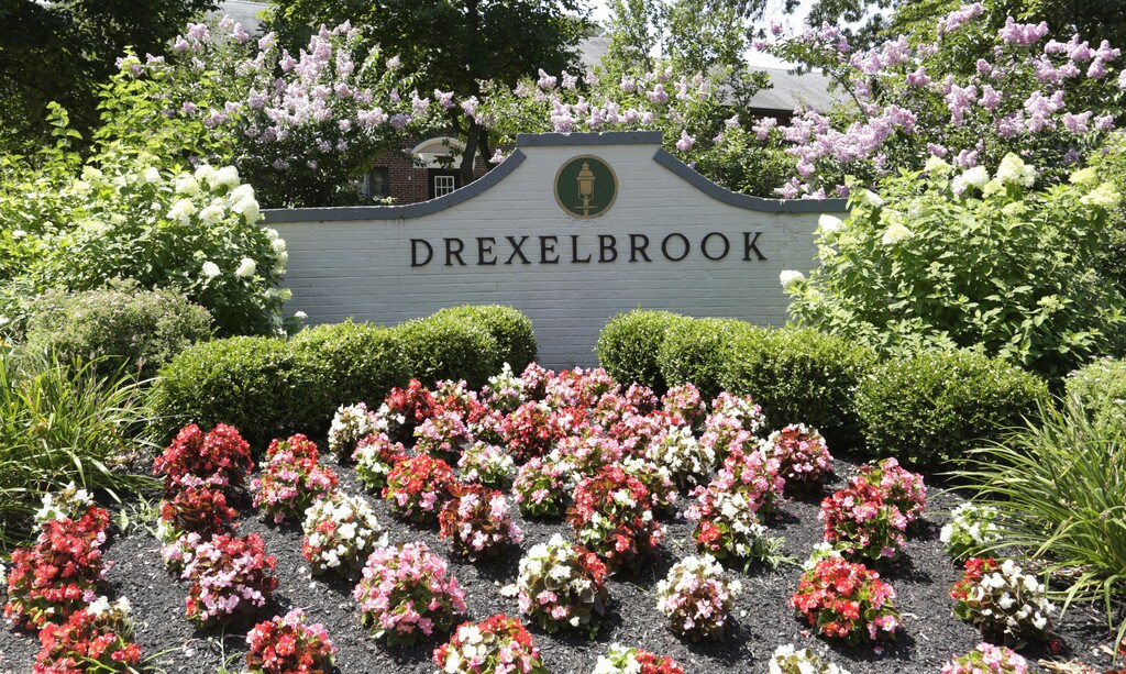 Drexelbrook Apartments | Drexel Hill, PA Apartments