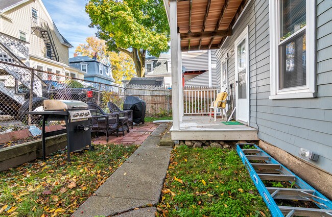 26 Wesley St | Rentals in Somerville, MA