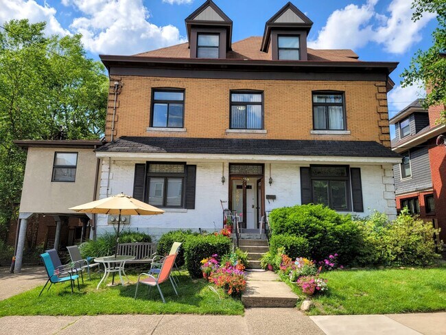 5807 Elmer St | Rentals in Pittsburgh, PA