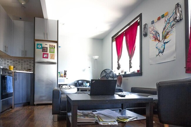 39 Suydam St, Unit 3J | Rentals in Brooklyn, NY