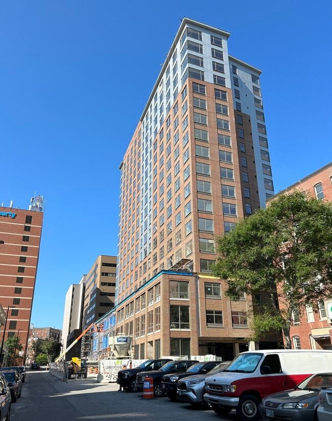 The Casco Apartments in Portland, ME | ApartmentHomeLiving.com