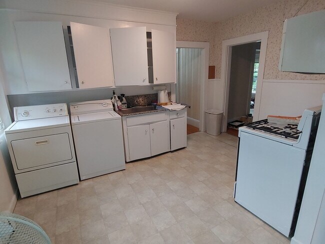 5 Cutler Ave | Rentals in Cambridge, MA