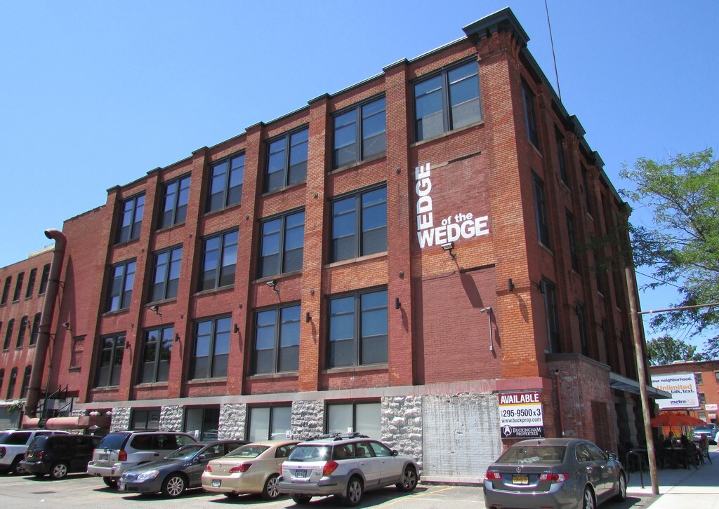 Edge of the Wedge Apartments in Rochester, NY | ApartmentHomeLiving.com