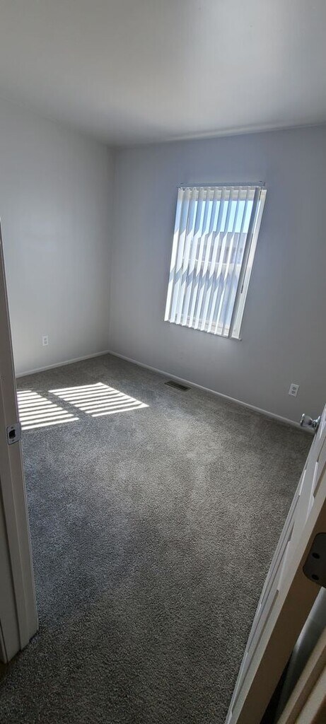 River Pointe Townhomes | Fort Wayne, IN Apartments