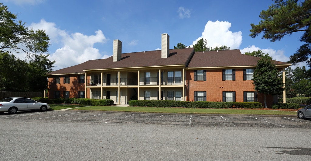 Stevens Creek Commons Apartments in Augusta, GA | ApartmentHomeLiving.com