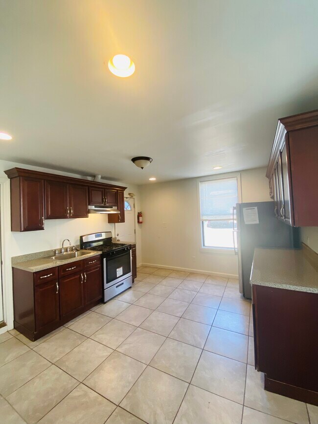 332 Summer Ave | Rentals in Newark, NJ