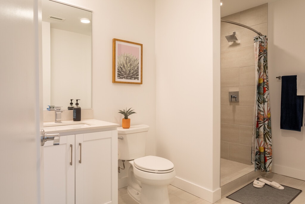 Array at West Alex Apartments in Alexandria, VA | ApartmentHomeLiving.com