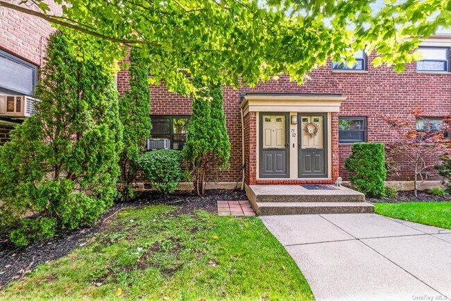73- 32 Springfield Blvd, Unit 1st Fl | Rentals in Queens, NY