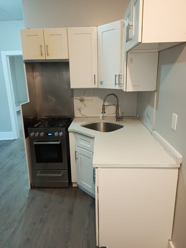 44 Merchant St | Rentals in Newark, NJ