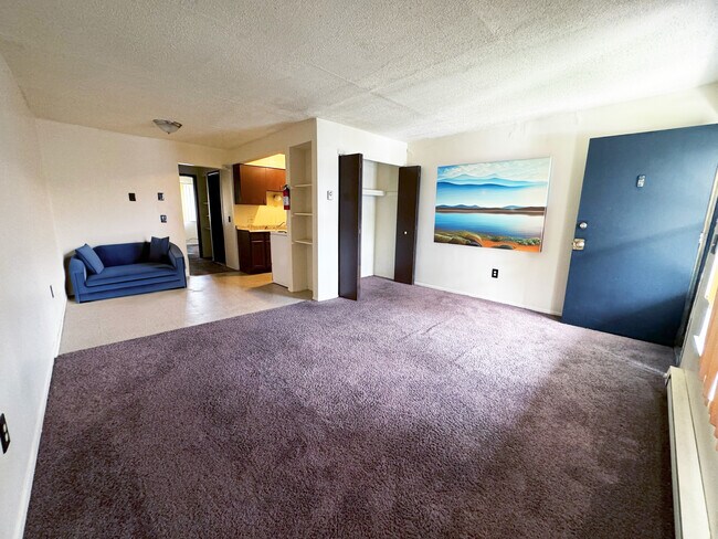 Stanley Manor Apartments in Detroit, MI | ApartmentHomeLiving.com