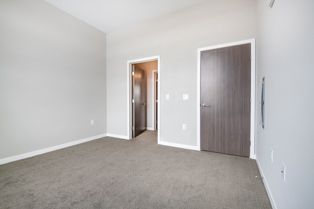 Limestone Ridge Apartments in Fitchburg, WI | ApartmentHomeLiving.com