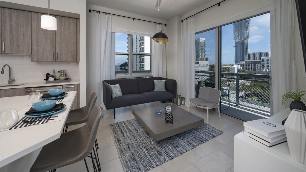 Blu27 at Edgewater Apartments in Miami, FL | ApartmentHomeLiving.com