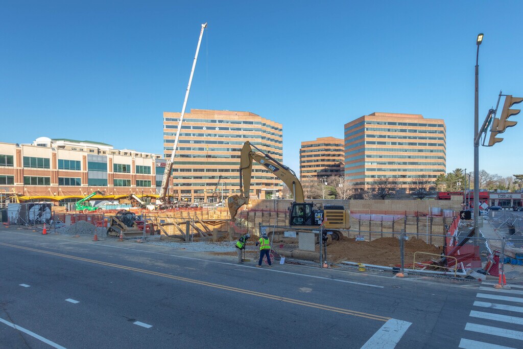 The Commodore | Arlington, VA Apartments For Rent