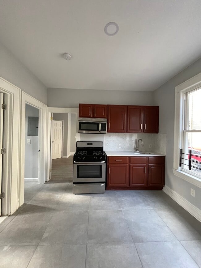 111 Scheerer Ave | Rentals in Newark, NJ