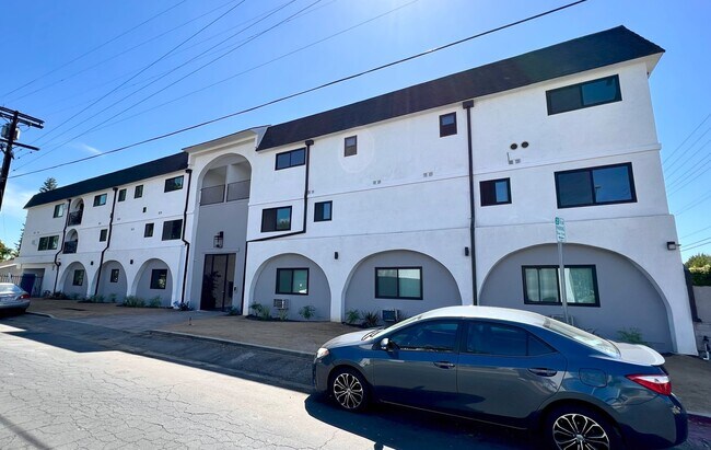 6958 Woodman Ave | Rentals in Van Nuys, CA