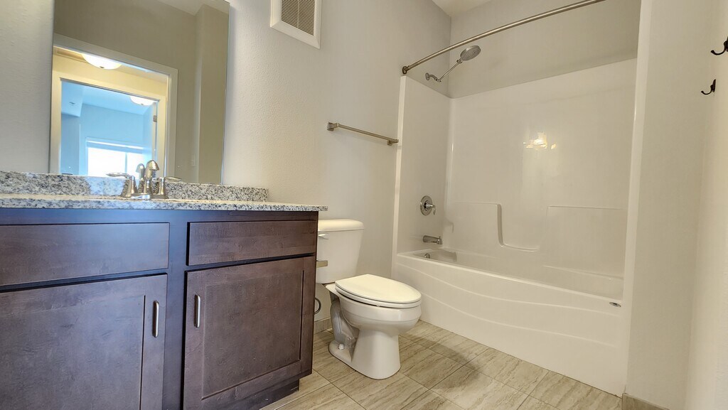 Residence at Discovery Square | Rochester, MN Apartments