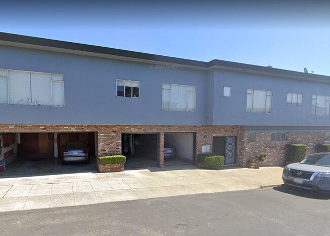 93 Station Ave | Rentals in Daly City, CA