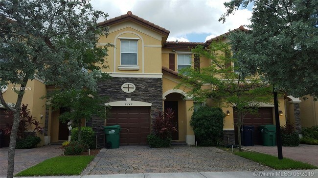 8647 NW 113th Ct-Unit -0 | Rentals in Doral, FL