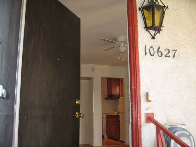 10625 Eastborne Ave Apartments and Nearby Los Angeles Apartments For ...