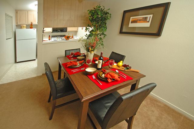 American River Commons Apartments in Sacramento, CA ...