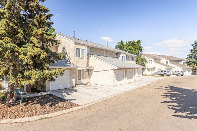Callingwood Place Apartments | Edmonton, AB Apartments For Rent