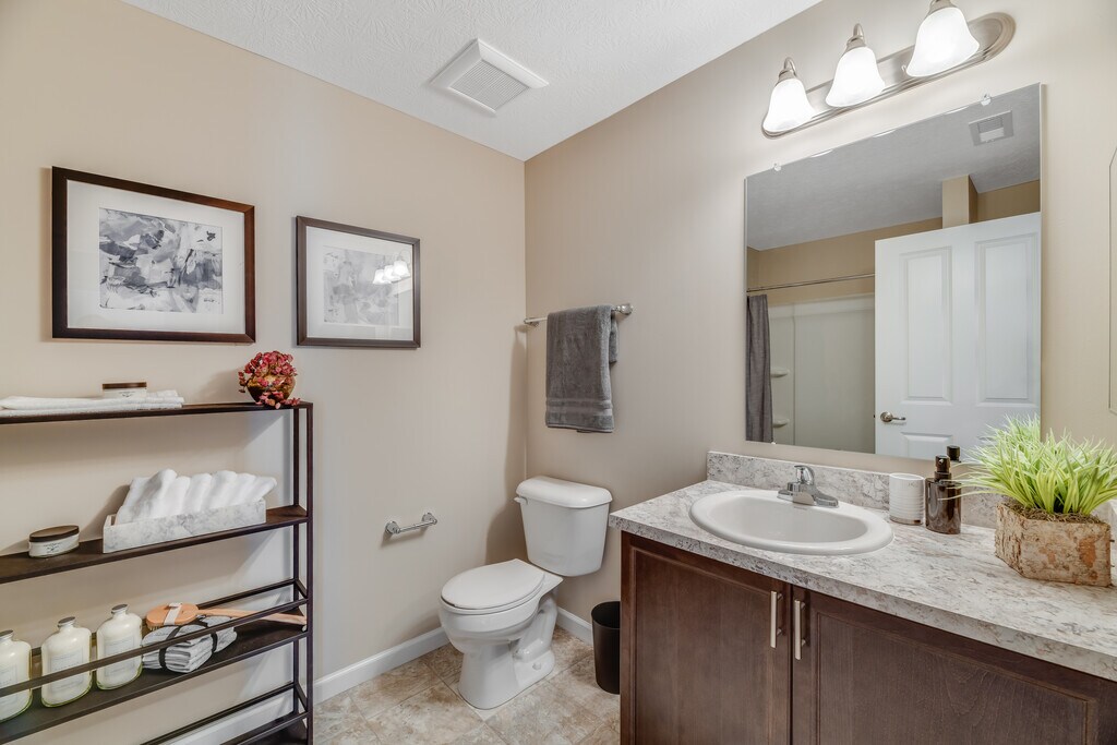 Seattle House Apartments in Delaware, OH | ApartmentHomeLiving.com