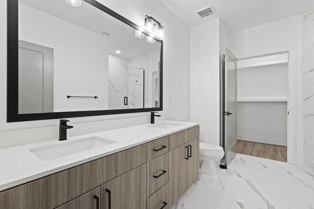 Linz Bayview Apartments in Clearwater, FL | ApartmentHomeLiving.com